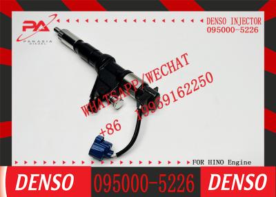 Cina Nuovo iniettore di carburante diesel 095000-5226 095000-5220 095000-5224 CR Iniettore per iniettore HINO E13C 095000-5226 in vendita