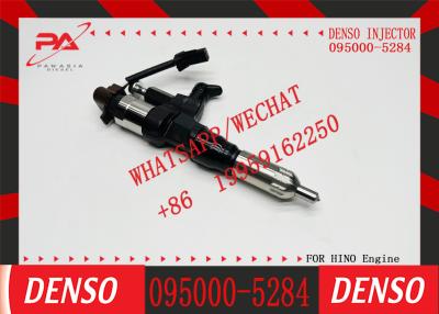 Cina iniettore di carburante comune 095000-5280, 095000-5283, 095000-5284 per camion J08E 23910-1360, 23670-E0291, 23670-E0290 in vendita