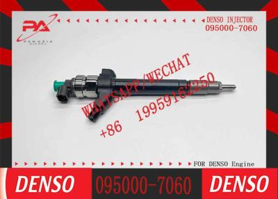 Cina Iniettore Diesel Originale 095000-7060 Iniettore Common Rail 095000-581# 6C1Q-9K546-BC in vendita