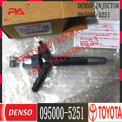 China 095000-5251 Common Rail Fuel Injector 23670-30070 For TOYOTA 1KD-FTV for sale
