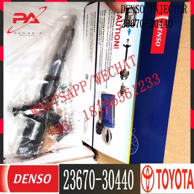 China 23670-30440 23670-39435 TOYOTA Diesel Fuel Injectors 295900-0200 295900-0250 For Toyota Hiace for sale