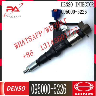 Chine Injecteur de carburant commun de rail 095000-5226 pour HINO E13C 23670-E0342 23670-E0341 à vendre
