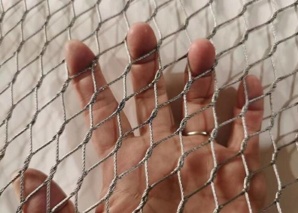 Quality Flexible Stainless Steel Cable Netting , Ferrule Rope Mesh For Birds Parrots Fence for sale
