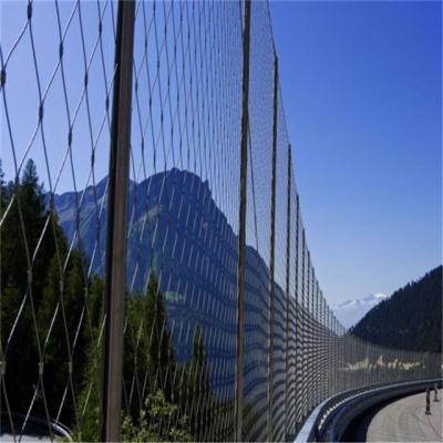 China Easy Installation Wire Rope Mesh 7*19 Wooden Box Customizable Mesh Fence with Durability for sale