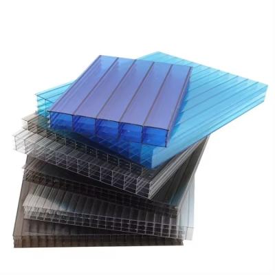 China 8Mm 10Mm Holle plastic panelen Bouwmateriaal Helder dak Ronde rand Polycarbonaat Holle plaat voor kas dak for sale