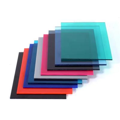 China Vendas directas de fábrica de plástico transparente sólido folha de policarbonato preço transparente folhas de telhado de plástico para telhado vermelho à venda