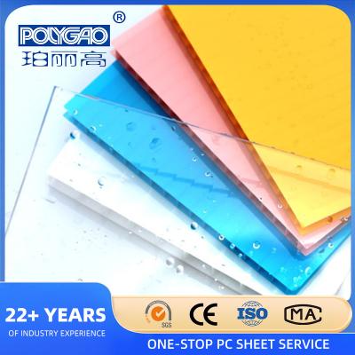 Cina PC foglio cavo 2 facce rivestito UV bordo circolare Amber trasparente foglio di tetto 8mm 10mm in vendita