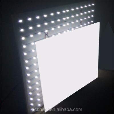 China Hoogtransparante lichtdiffusie polycarbonaatplaat Op maat gemaakte PC-vaste plaat Te koop