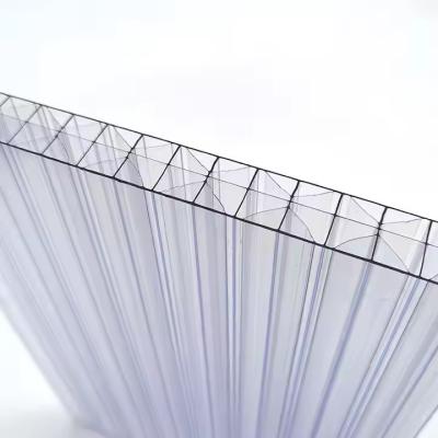 China 16mm-32mm X Structuur Polycarbonaatplaat Multiwall UV Coating Plastic Clear Multiwall Polycarbonaatplaat for sale