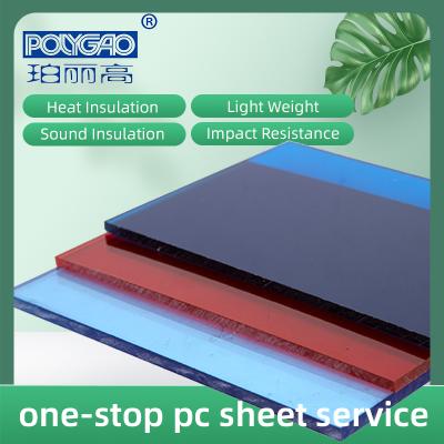 China Hoge Transmissie UV-Gecoate Polycarbonaat Massieve Plaat met Aangepaste Lengte voor Lichtstraatdak en Carport Te koop