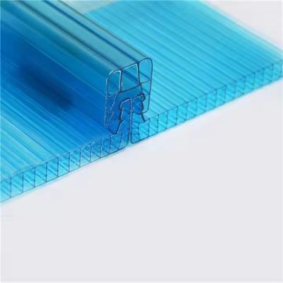 Китай Поликарбонатный лист Danpalon U-Lock Multicell для кровельных систем, толщина 6-40 мм, с покрытием от УФ-излучения 50 микрон, гарантия 15 лет продается