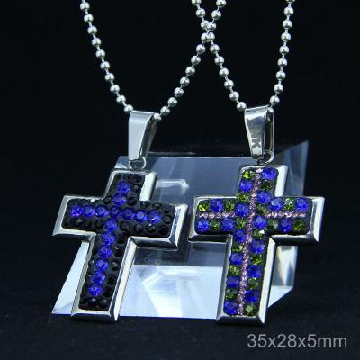 China Cruz cristalina de moda del embutido de las piedras de la CZ del acero inoxidable más el colgante LDC109 del collar del símbolo en venta