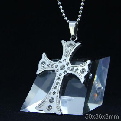 China Cruz cristalina de moda del embutido de las piedras de la CZ del acero inoxidable más el colgante LDC114 del collar del símbolo en venta
