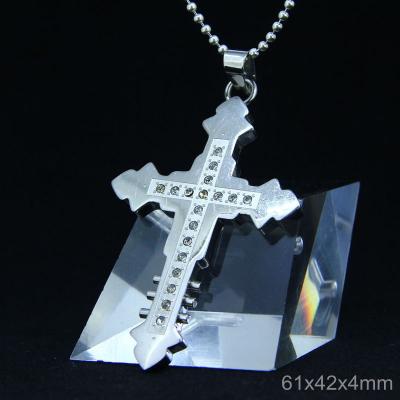 China Cruz cristalina de moda del embutido de las piedras de la CZ del acero inoxidable más el colgante LDC115 del collar del símbolo en venta