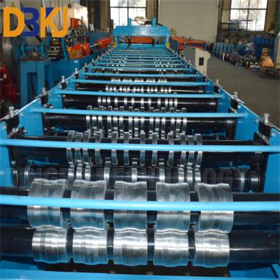 Cina 5.5Kw Roof Panel Roll Forming Machine 1220mm Roof Sheet Making Machine in vendita