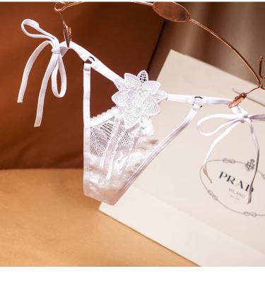 Cina Le mutandine sexy della donna del ricamo delle mutandine della biancheria intima delle signore della tanga della biforcazione in vendita