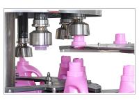 China Laundry Detergent Automatic Capping Machine 4 / 6 / 8 Heads High Speed for sale