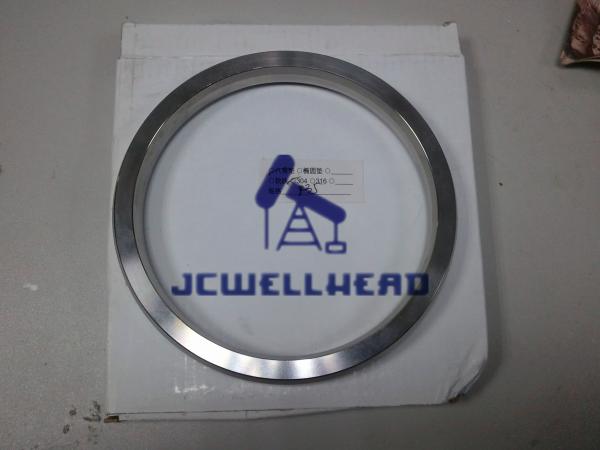 SS316 Ring Joint Gasket Bolt Studs For Wellhead Equipment