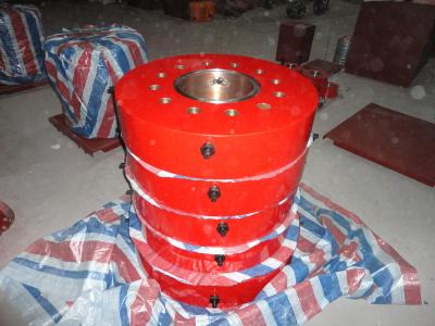 Cina L'attrezzatura del giacimento di petrolio parte le flange 4-1/16 x 5M dell'adattatore fissata doppio a 2-1/16 