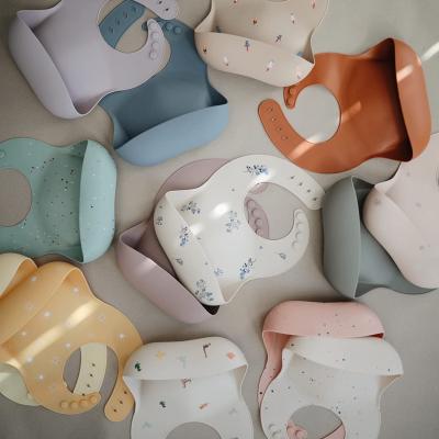 Cina Busbana francese inodora libera dell'insieme del padellame del silicone del PVC con il collettore dell'alimento impermeabile in vendita