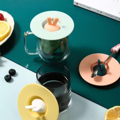 Cina Coppe in silicone Coppe alimentari orecchie di coniglio Coppe in silicone Copper anti-polvere sigillo ermetico Tazze da tè Tazze calde Coppa di coperta Tazza di caffè in vendita