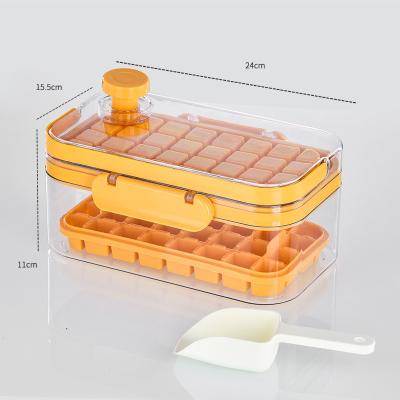 Cina Ice Cube Trays With Lid And Bin Ice Cube Tray Mold For Whiskey Cocktail Juice Coffee in vendita