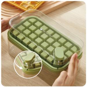 Cina Ice Cube Trays With Lid And Bin Ice Cube Tray Mold For Whiskey Cocktail Juice Coffee in vendita