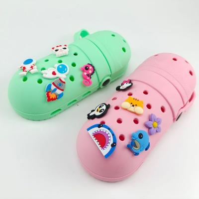 Cina DIY Silicone Pencil Box Case Holder Flexible Easy To Clean Waterproof Student School Supplies in vendita