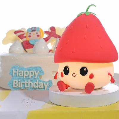 Cina Luce Notturna Per Bambini Carino Silicone Bambineria Fragole Lampada Per Bambino E Bambino Kawaii Lampada Timer A Lungo Il Letto Lampada Per Camera Bambino in vendita