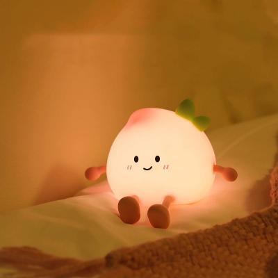 Cina Cute luce notturna di pesca per bambini luce di sonno di silicone morbido con sensore tocco USB ricaricabile luci notturne per la stanza dei bambini in vendita