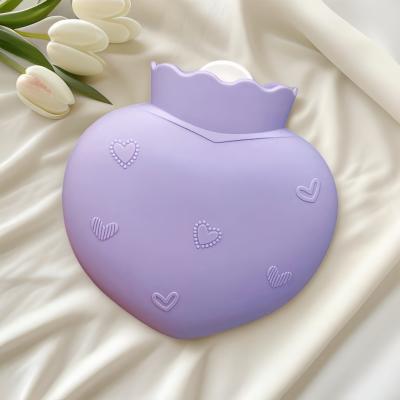 Cina 500ml Soft Comfortable Silicone Hot Water Bottle With Screw Cap Leakproof Bag For Pain Relief Waist Back Neck, Shoulders 500ml Soft Comodo Silicone Hot Water Bottle With Screw Cap Sac Proof Bag For Pain Relief Waist Back Neck, Shoulders 500ml Soft Comodo Silicone Hot Water Bottle With Screw Cap Sac Proof Bag Per Il Sollievo Dal Dolore in vendita