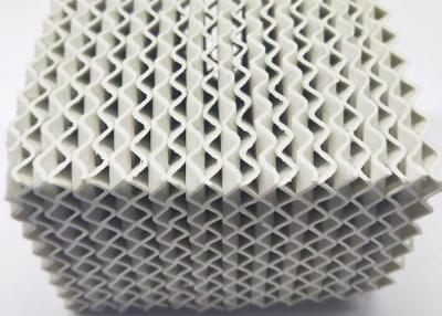 Cina Imballaggio strutturato ceramico di Customzied, colonna di distillazione di capacità elevata Internals in vendita