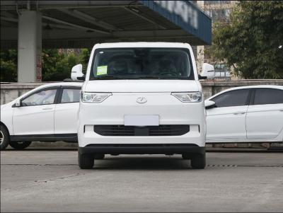 China Minivan branco DFSK EC75 com 11 lugares e abertura da porta traseira de 180° à venda