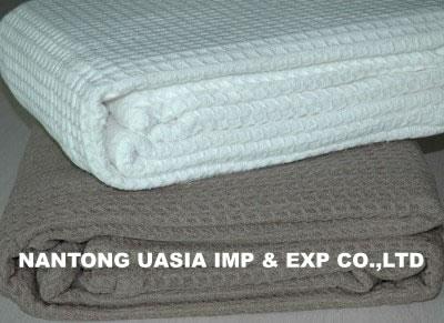 China 100% Cotton Hospital Thermal Blankets for sale