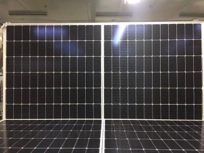 Cina 144 pannelli solari di Perc Mono Double Glass Bifacial delle cellule sul watt 430W 435W del tetto 9BB M6 440 in vendita