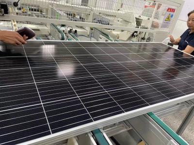 中国 格子太陽Pvシステムを離れたモノラルPERC 390W 販売のため