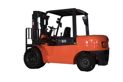China powerful 3m lifting height 5T Diesel forklift with nice price and good performance use in outdoor of  warehouse for sale