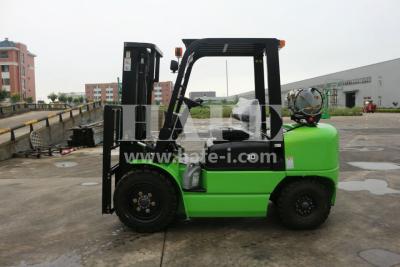 China Curent stock Red manual 3t  3m Gasoline/Liquefied gas/Natural gas LPG Forklift with nice quilty and good price for sale