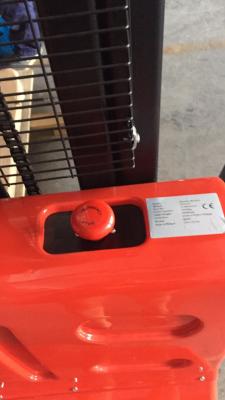 China Simple operation electric stacker ES10161ton 1.6m lifting height with adjustable fork  hotsell in Thailand workhouse use for sale