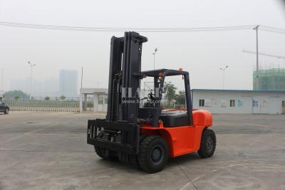 China FD60T 6ton Diesel forklift with 3stage 4.5m lifting height and long fork &sideshift & fork positioner for loading timber for sale