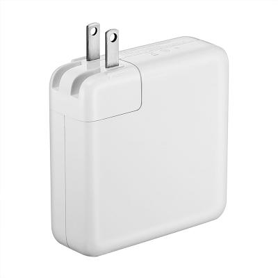 Cina 87W tipo caricatore dell'adattatore di potere di C per il tocco Antivari del MacBook Pro 13 15 20.2V 4.3A in vendita