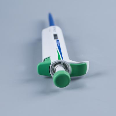 China 0.5-10ul Laboratory Single Channel Adjustable Volume Pipette for sale