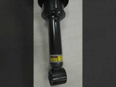 Vorderer Luft-Suspendierungs-Frühlings-Taschen-Spreize-Stoßdämpfer für Land Rover-Sport-Entdeckung 3 LR3 RNB501580