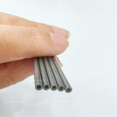 中国 耐腐食性 インコネル625シームレスチューブ ブラック・アンド・ライト 販売のため