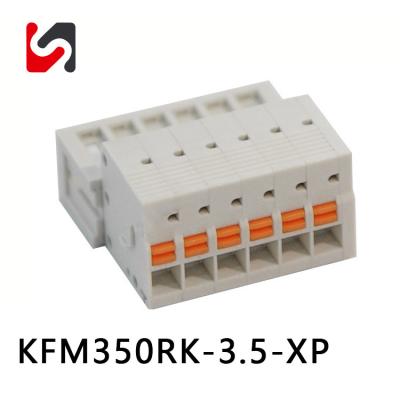 Cina SHANYE BRAND KFM350RK-3.5 300V buon prezzo 2P-24P 3.5mm blocchi terminali in fiocco maschio donna fornitore di vendita calda in vendita