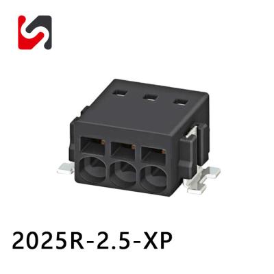 Cina 2.5mm Pitch 150V 5A SMD Phoenix Screw Terminal Spring Type Terminal Block in vendita