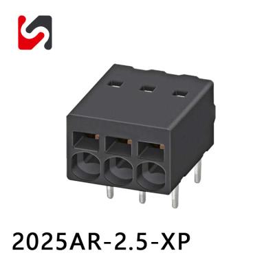 Cina 3A 2,54 mm Pitch 150V SMD Phoenix Screw Terminal Block 2P-24P Poli in vendita