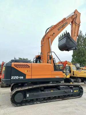 Cina L'escavatore Hyundai 220-9s usato da 22 tonnellate è dotato di un motore Cummins in vendita