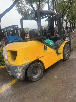Cina Camioni elevatori di seconda mano Komatsu 50 attrezzature e macchinari da costruzione usati in vendita