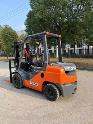 China 3 tons of second-hand Toyota diesel forklift, Toyota Forklift 8FD30 for sale